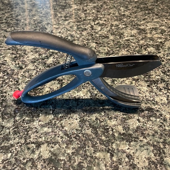 Pampered Chef | Kitchen | Pampered Chef Saladmeat Shredder | Poshmark